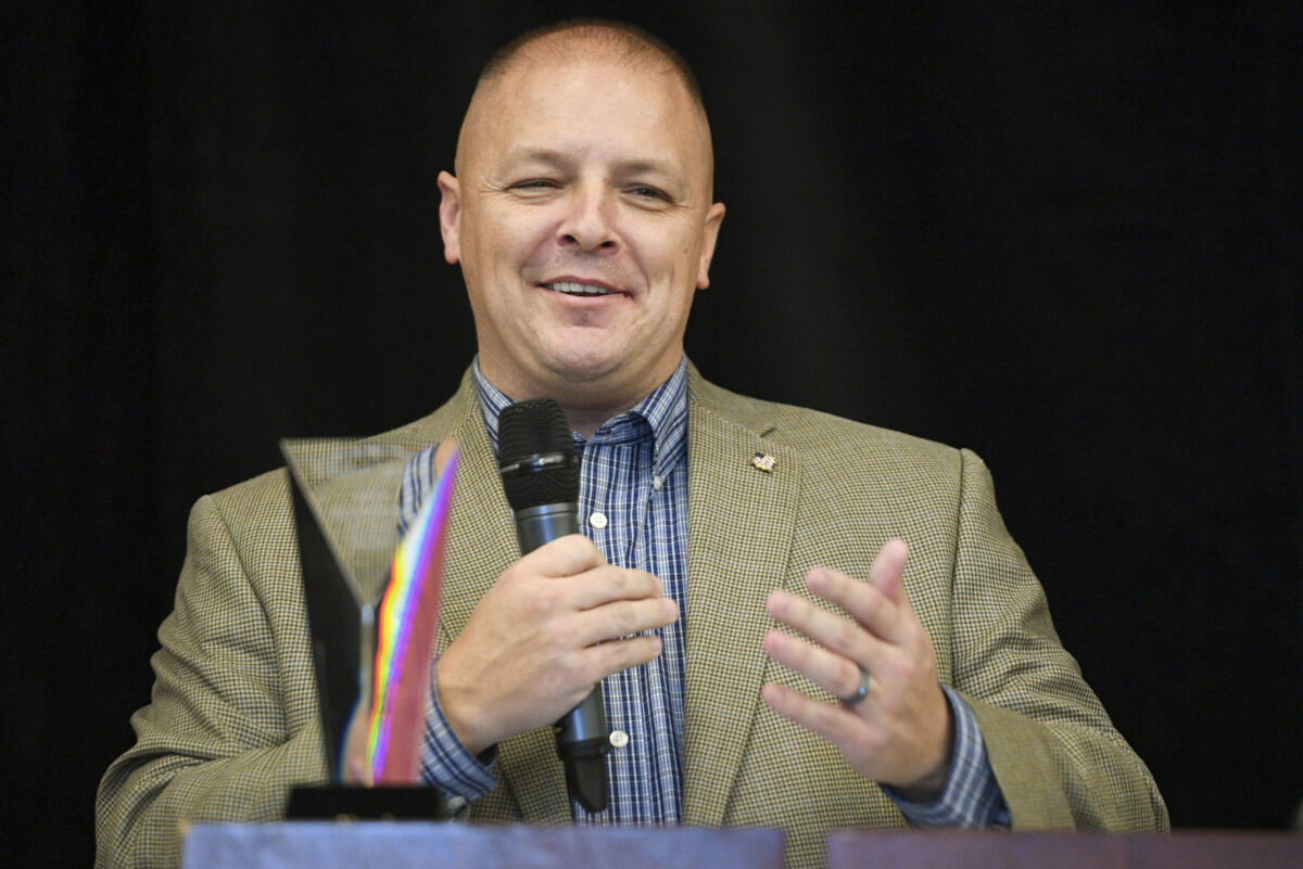 Hundreds sign petition asking Greg Graves to resign | News, Sports ...